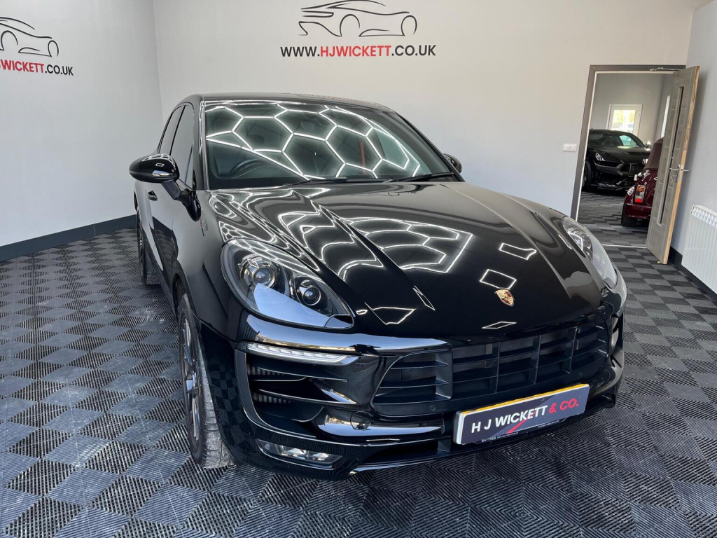 SOLD - Used PORSCHE MACAN 2018 Black in Holsworthy, Devon | H J Wickett ...